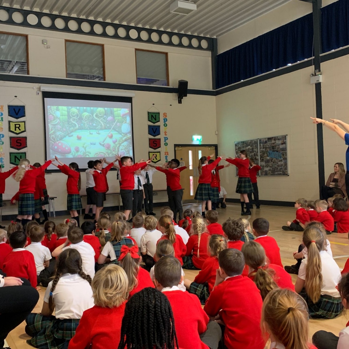 Ayscoughfee Hall School - Alice In Wonderland